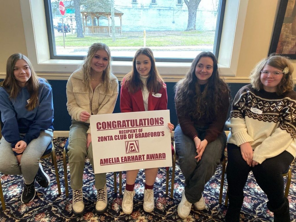 Mayor Riel declares Jan. 11 Amelia Earhart Day - The Bradford Era
