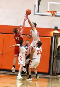HS BASEKTBALL: Red Raiders move to second in NTL in win over Gators ...