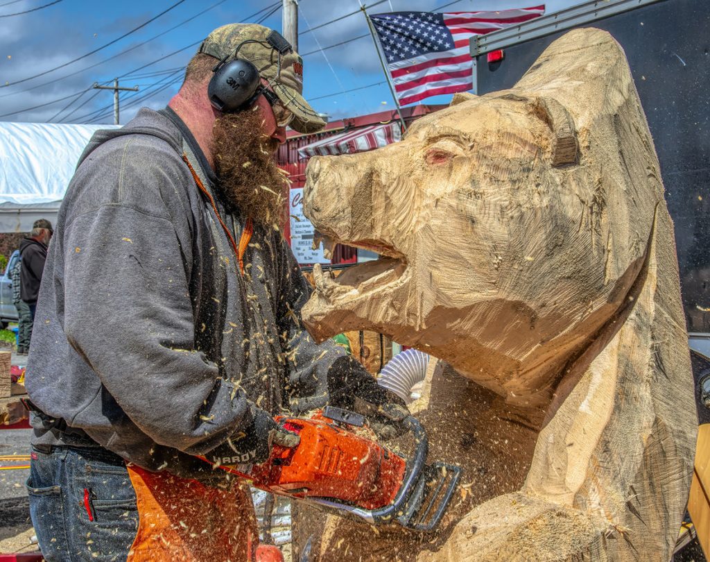 RIDGWAY: Chainsaw Carvers Rendezvous starts Wednesday - The Bradford Era