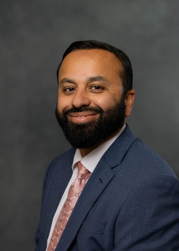 Dr. Tahir Chaudhry awarded Golden Stethoscope - The Bradford Era