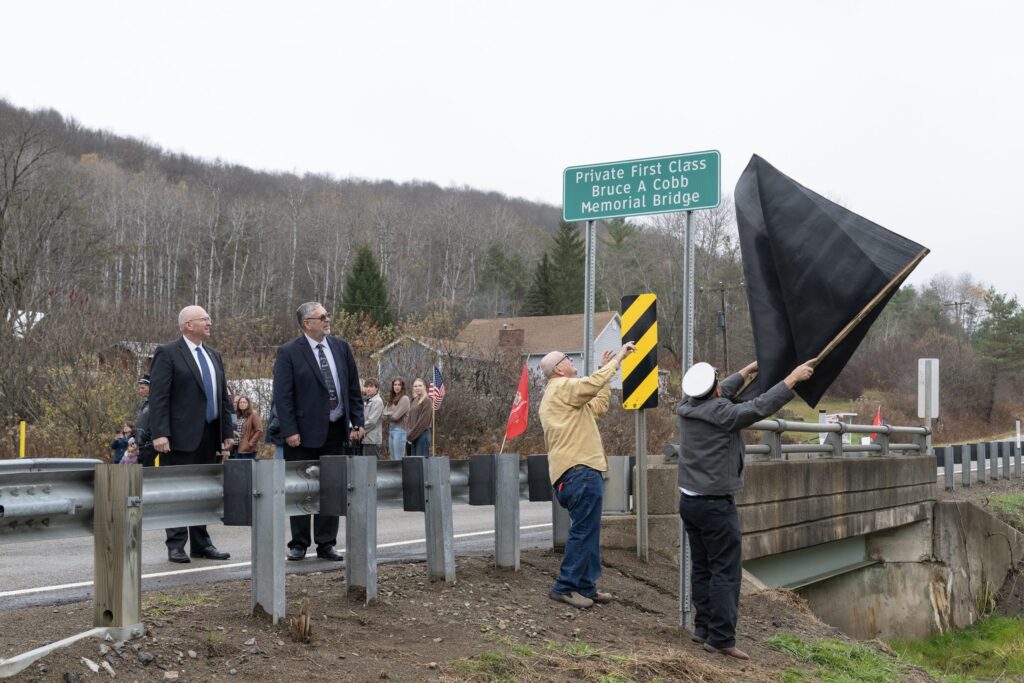 Bridge named for veteran Cobb - The Bradford Era